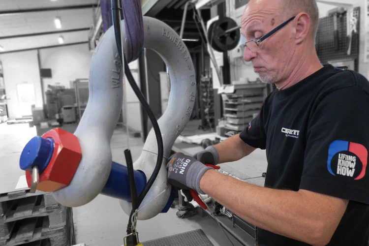Certex Norge | KnowHow Correct shackle usage